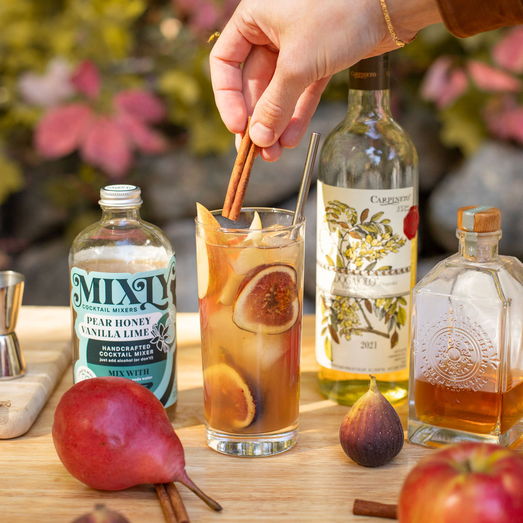 Harvest Moon Sangria: A Dry White Wine Spiced Sangria Recipe – Mixly Co
